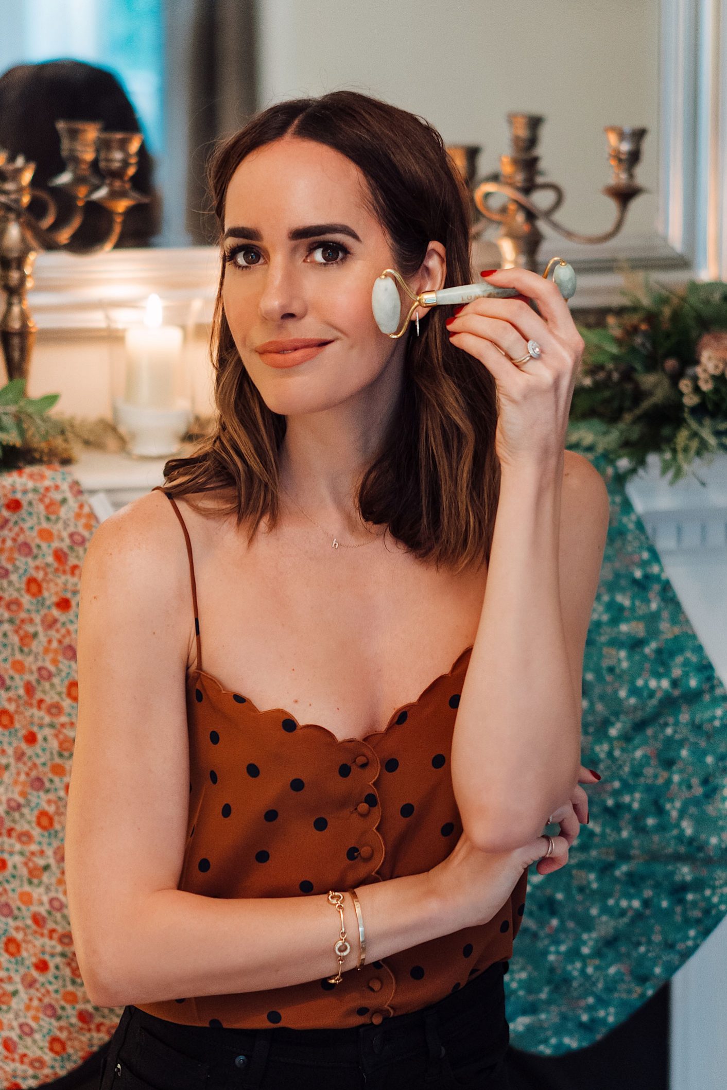 Louise Roe of Front Roe shows us how she does her holiday party makeup ...